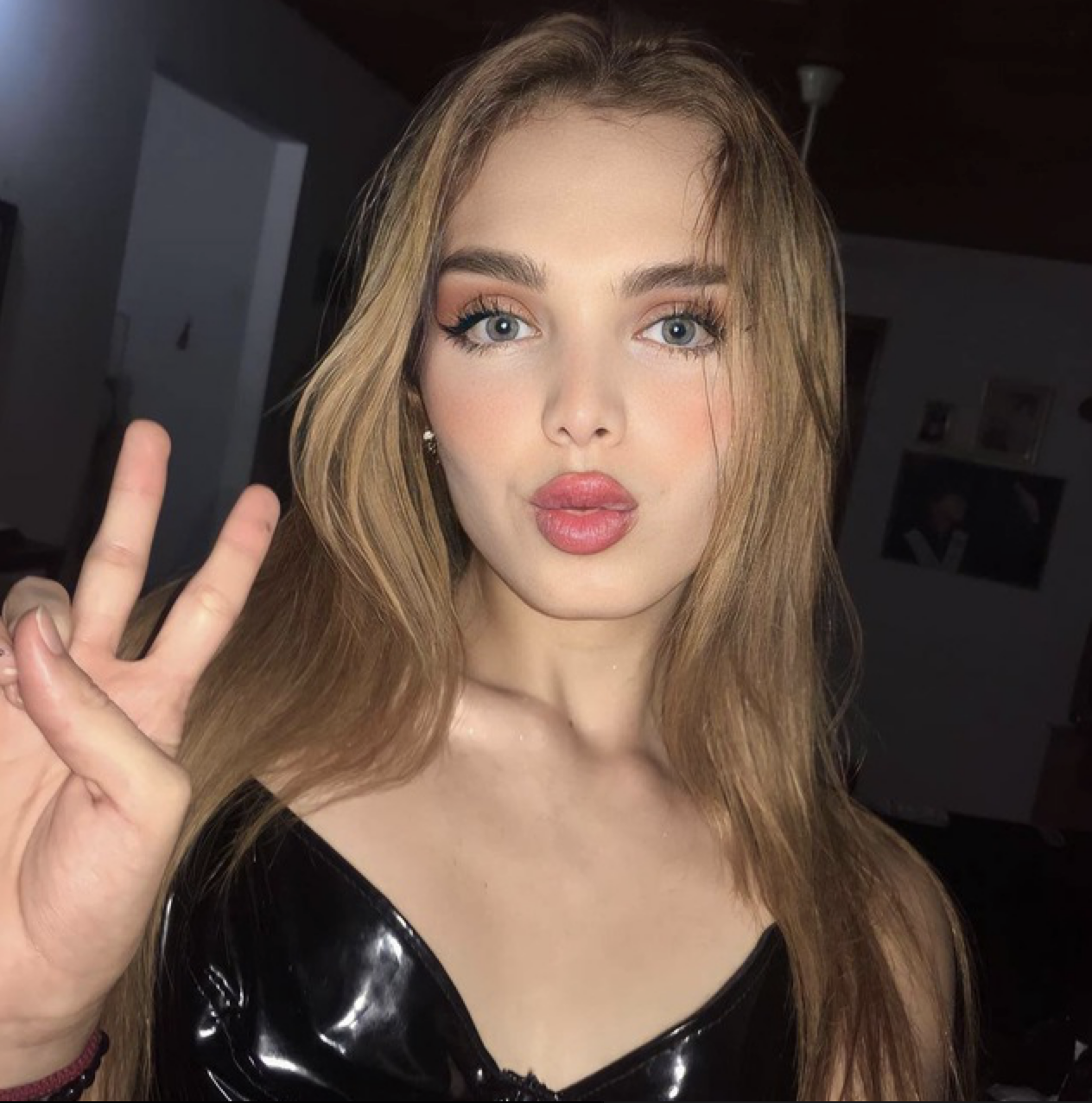 GetAllMyLinks - Zoey Bunny